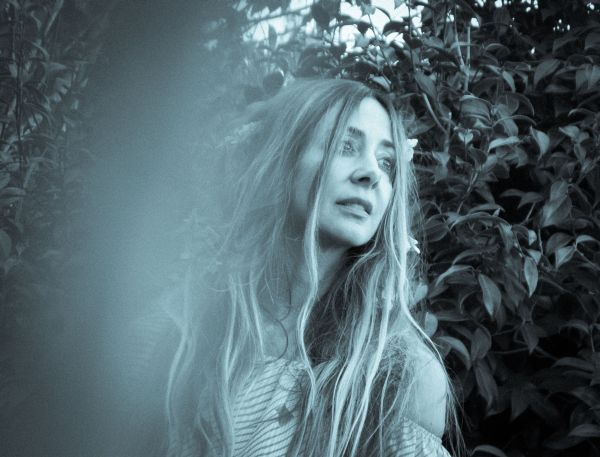 ALBUM REVIEW: LIAR, FLOWER, “Geiger Counter”